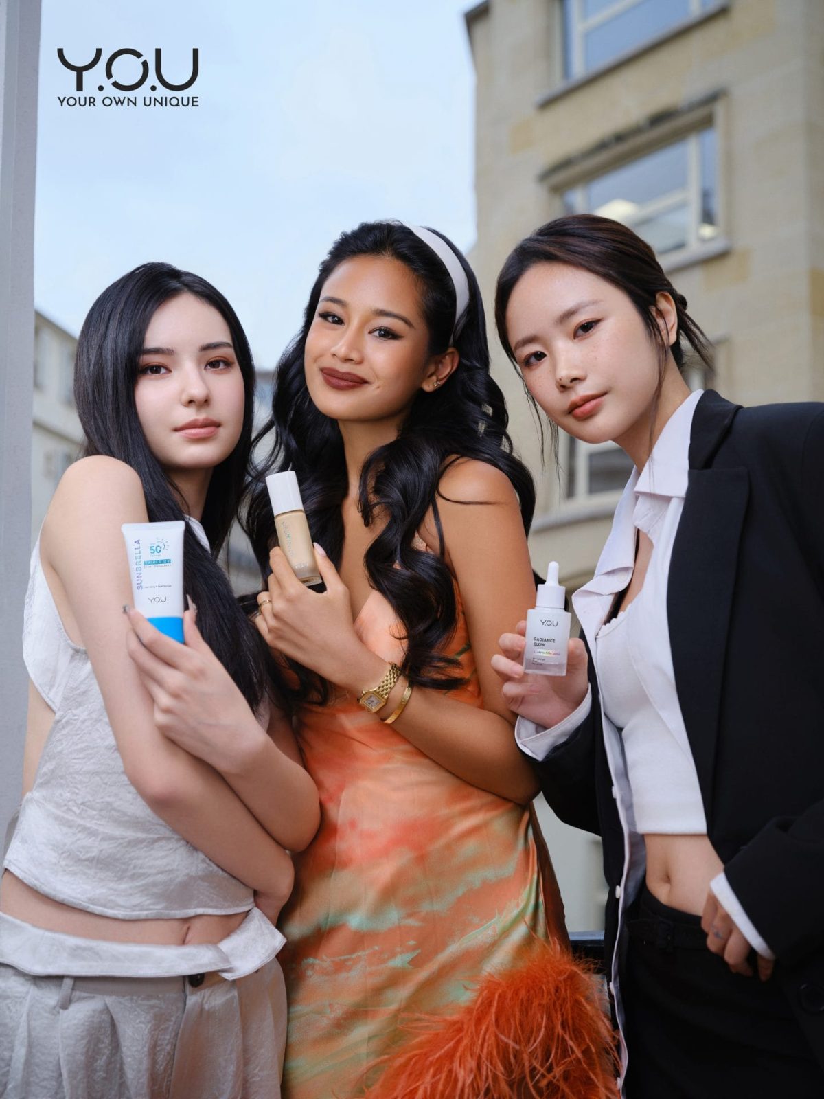 绝美黑珍珠Anok Yai，从素人大学生变身天选超模！被誉为Naomi接班人，AI建模般比例让人称羡不已